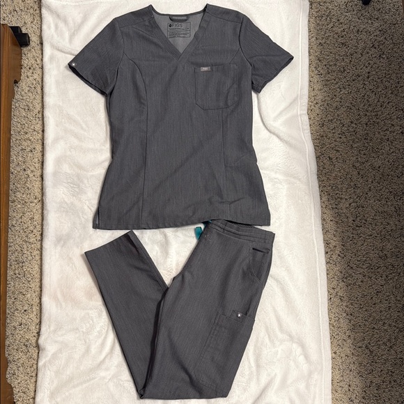 Figs | Other | Figs Graphite Scrub Set | Poshmark